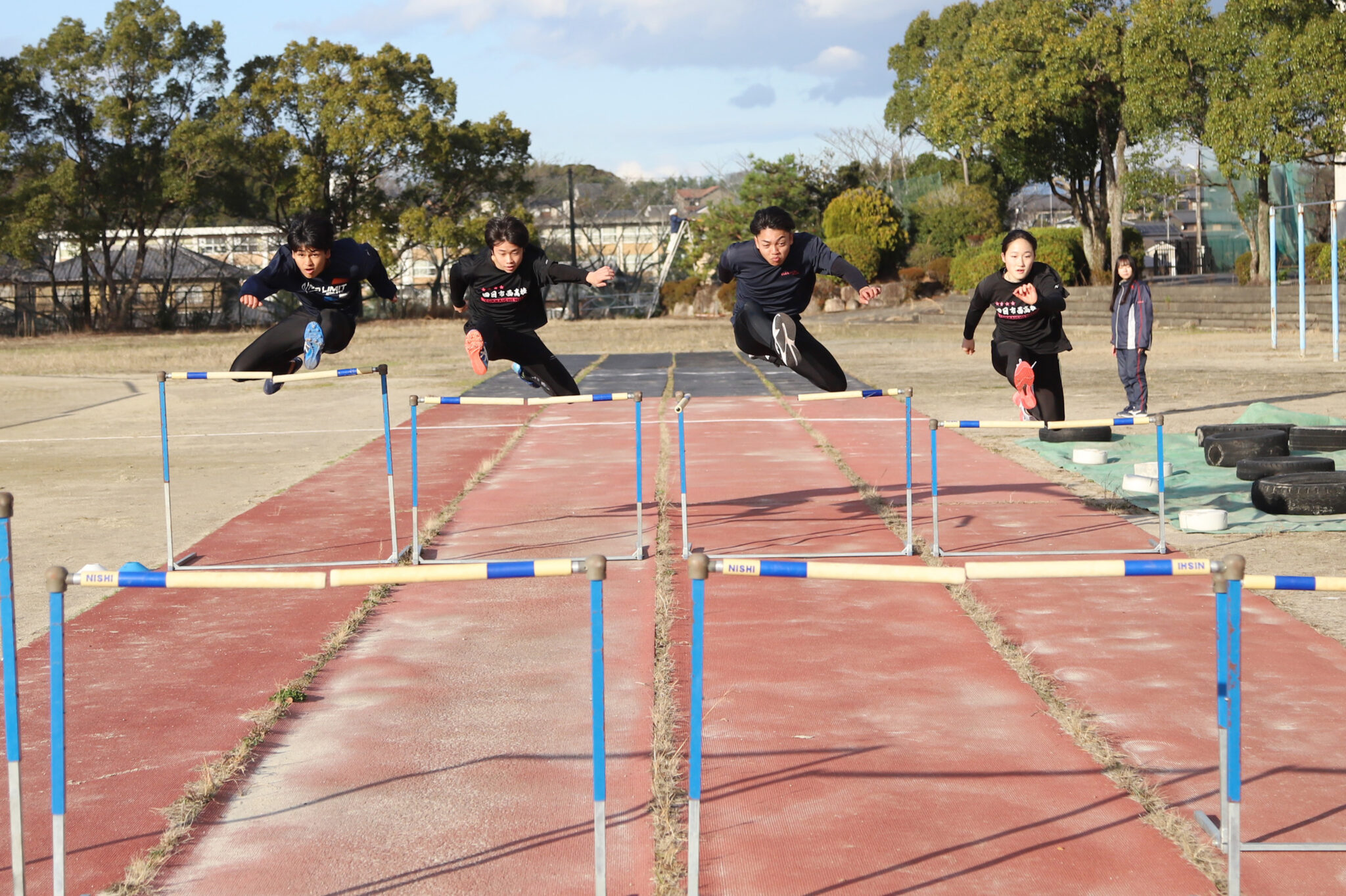 陸上部 来年の春大会に向けて | 四日市西高校